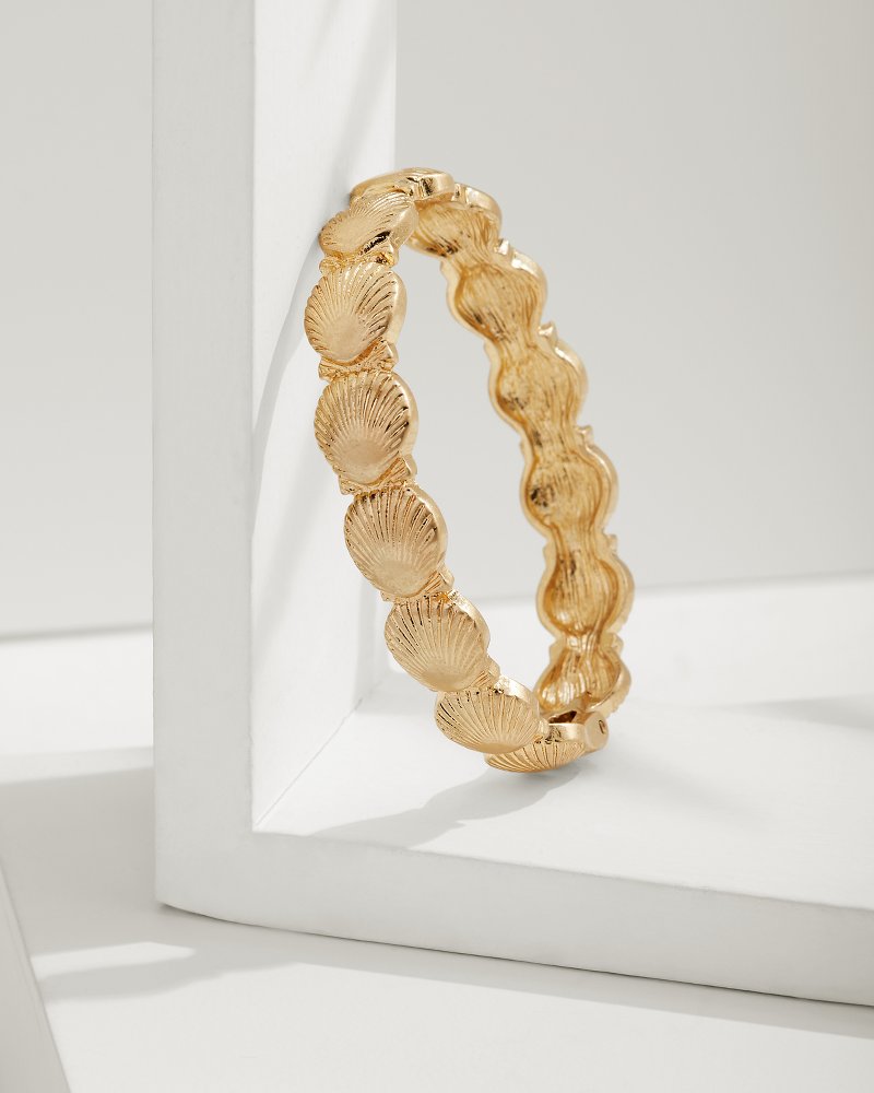 Seaside Hinge Shell Bracelet